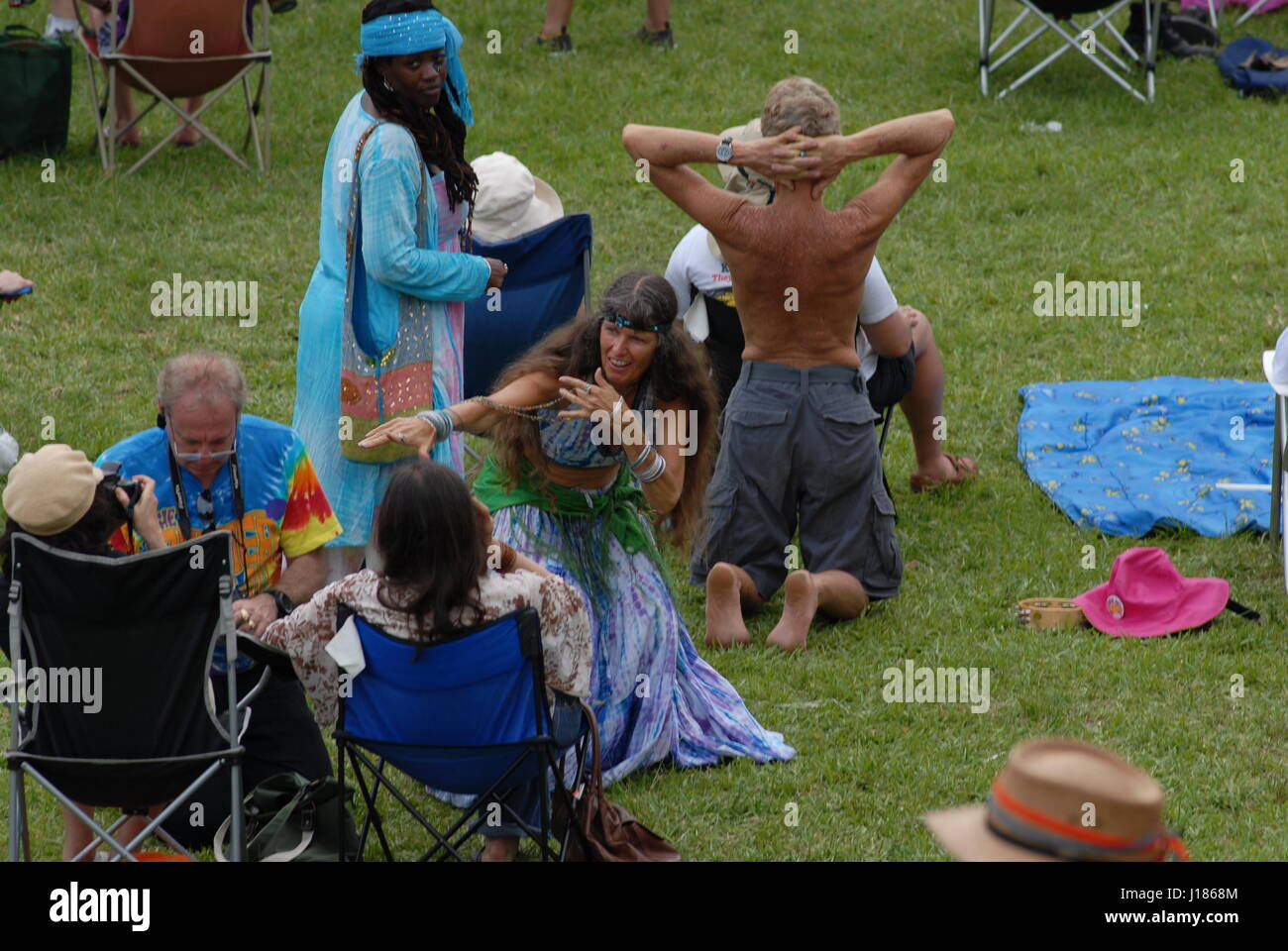 music hippy festival 1960's hippies Stock Photo - Alamy