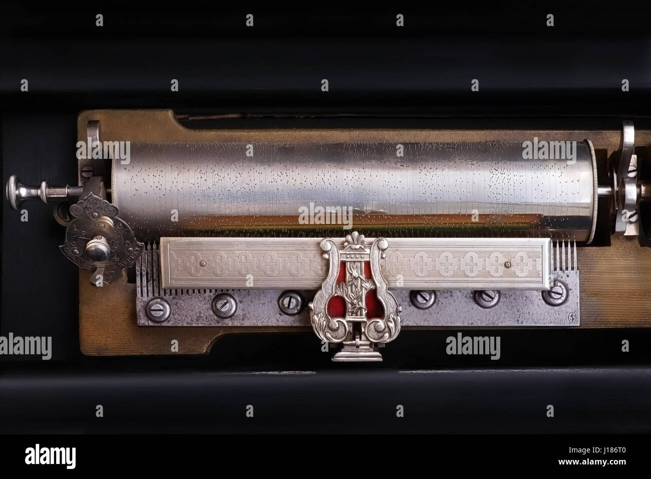 Cylinder record player hi-res stock photography and images - Alamy