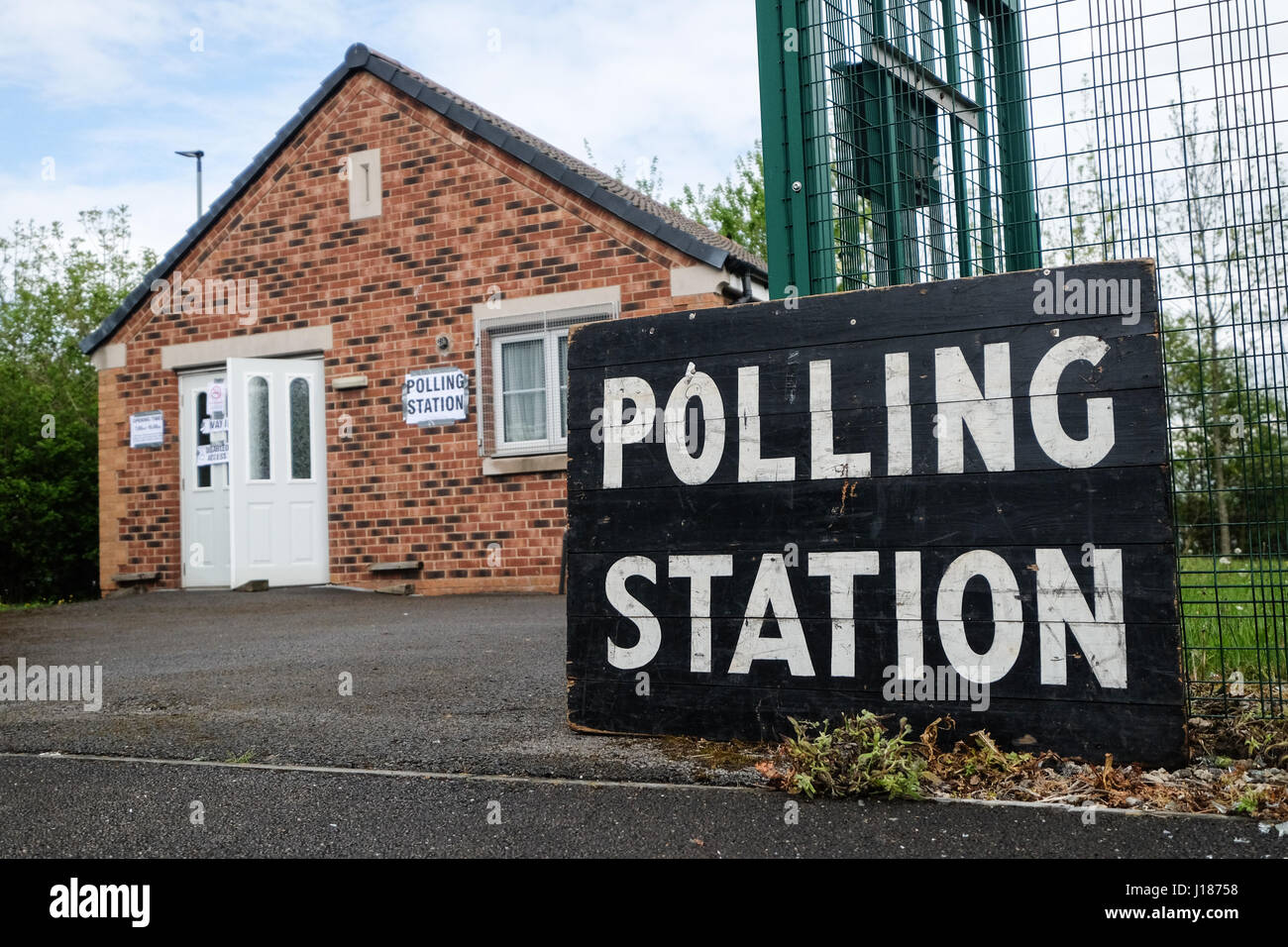 Polling station uk general hi-res stock photography and images - Alamy