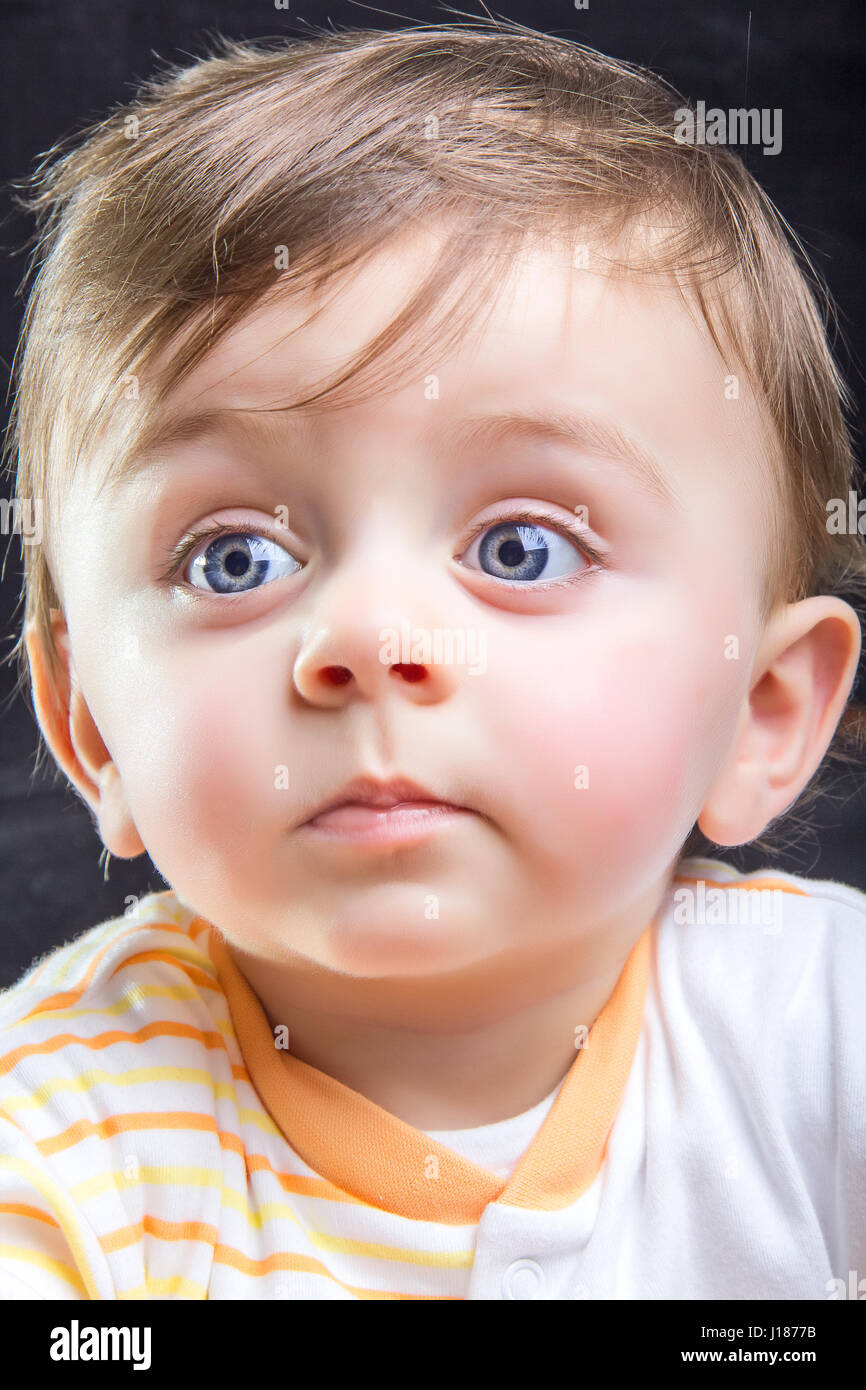 Child looking away Stock Photo - Alamy