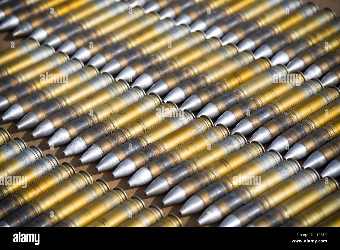 30mm cannon hi-res stock photography and images - Alamy