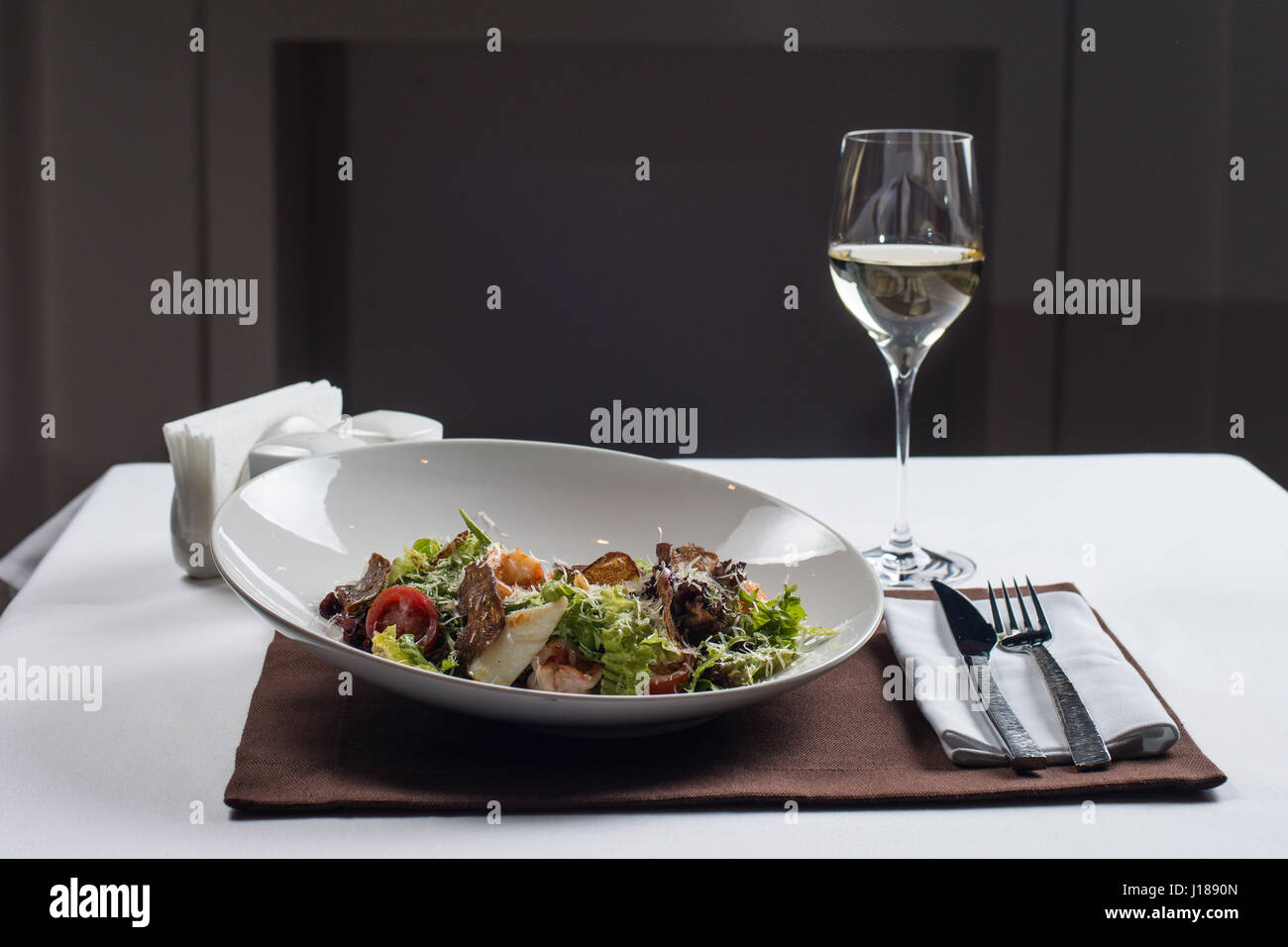 Caesar salad shrimp iceberg hi-res stock photography and images - Alamy