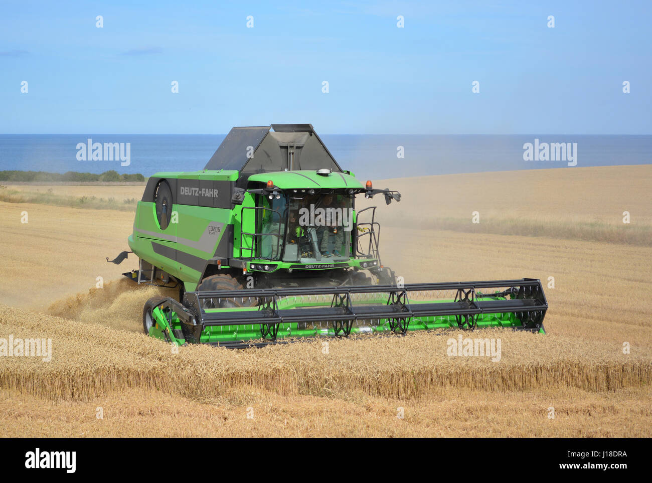 Deutz Fahr C9206 Combine Harvester Stock Photo - Alamy