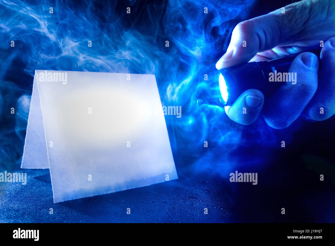 Hand pointing flashlight hi-res stock photography and images - Alamy
