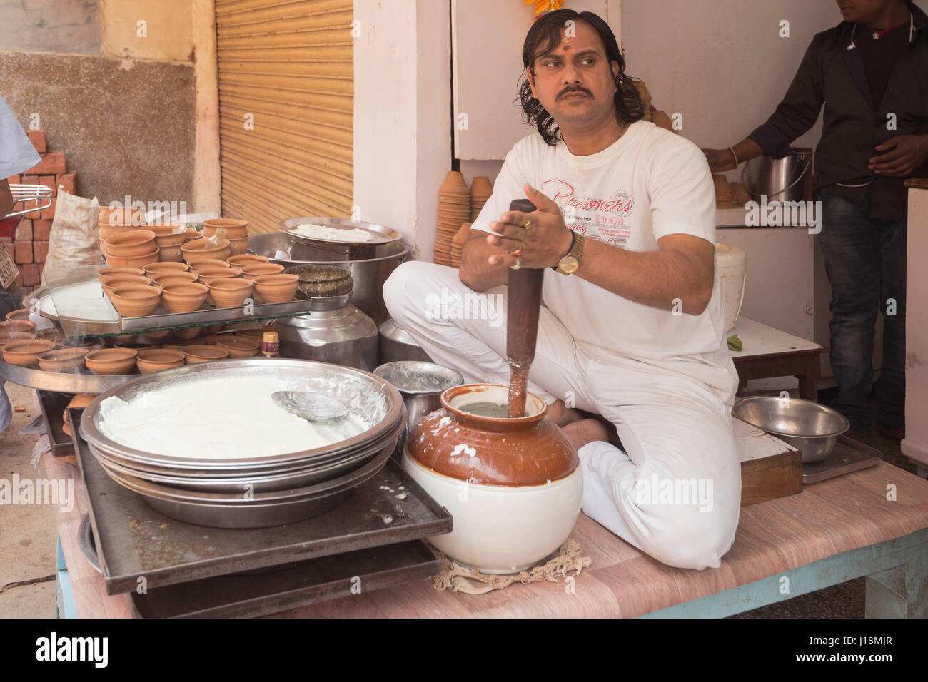 Man making lassi, varanasi, uttar pradesh, india, asia Stock Photo - Alamy