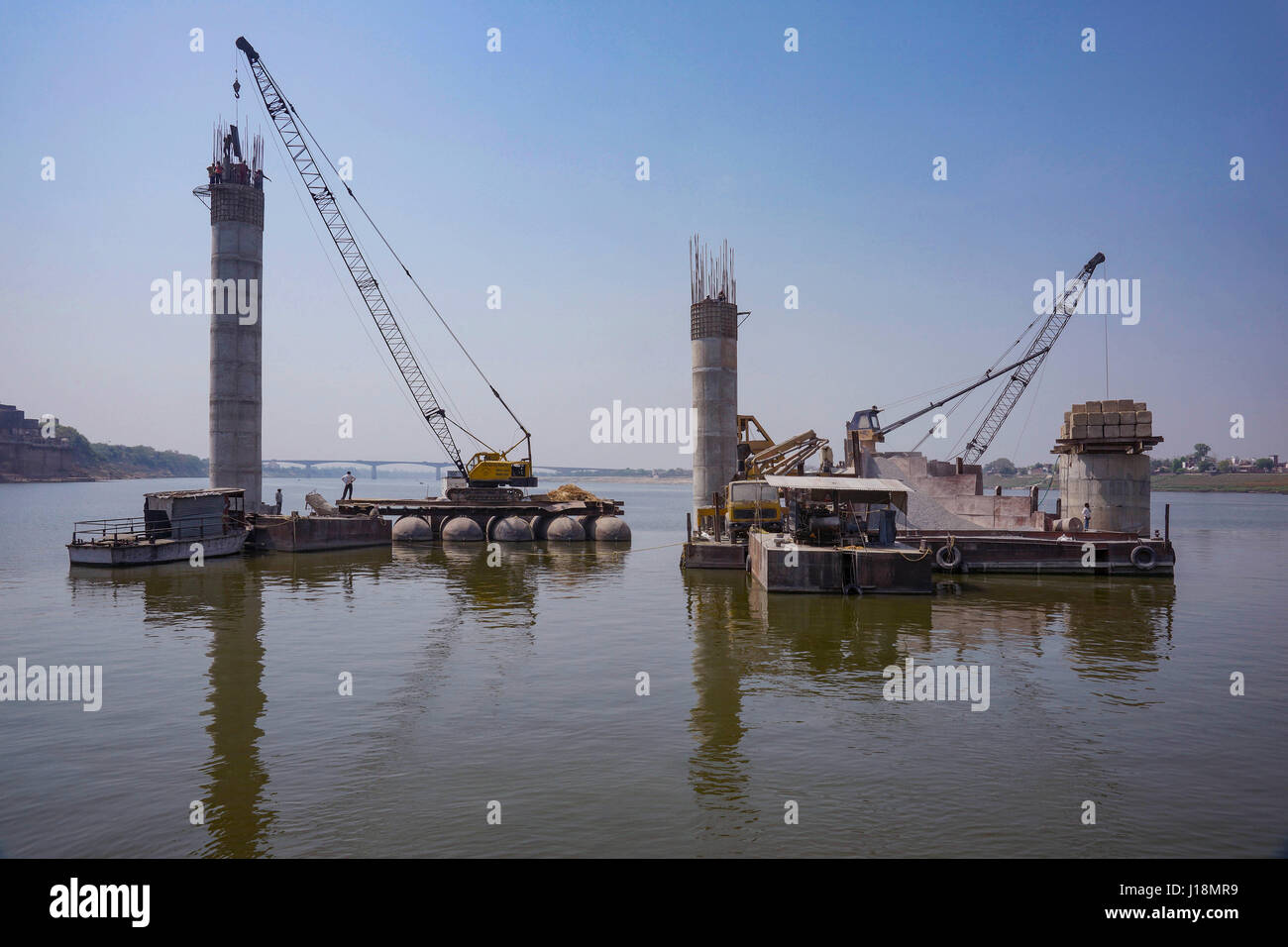 Varanasi bridge hi-res stock photography and images - Alamy