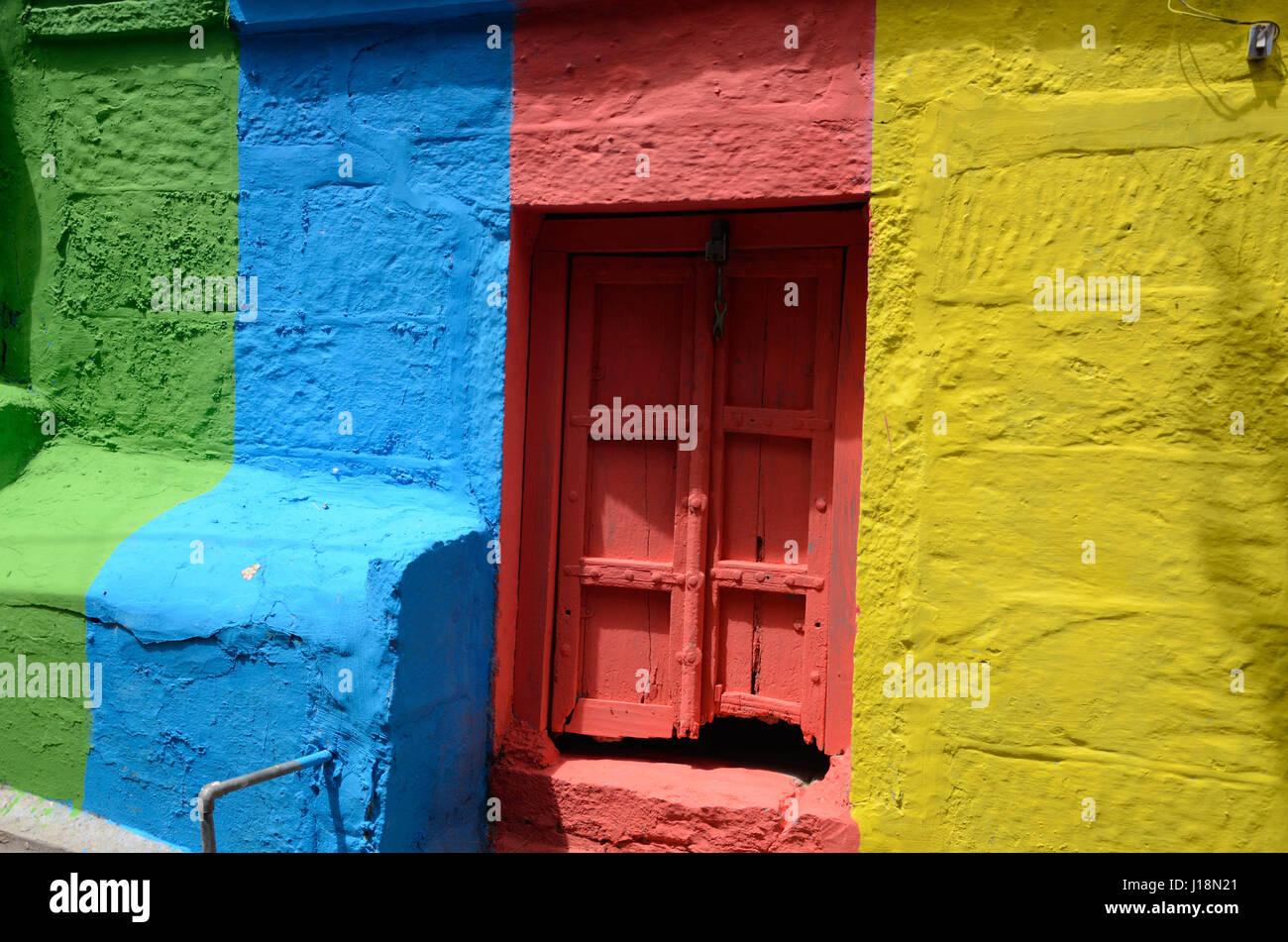 Colourful jodhpur houses hi-res stock photography and images - Alamy