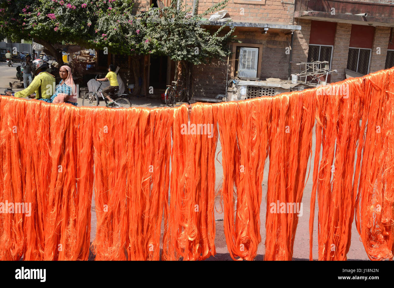 Silk threads hi-res stock photography and images - Alamy