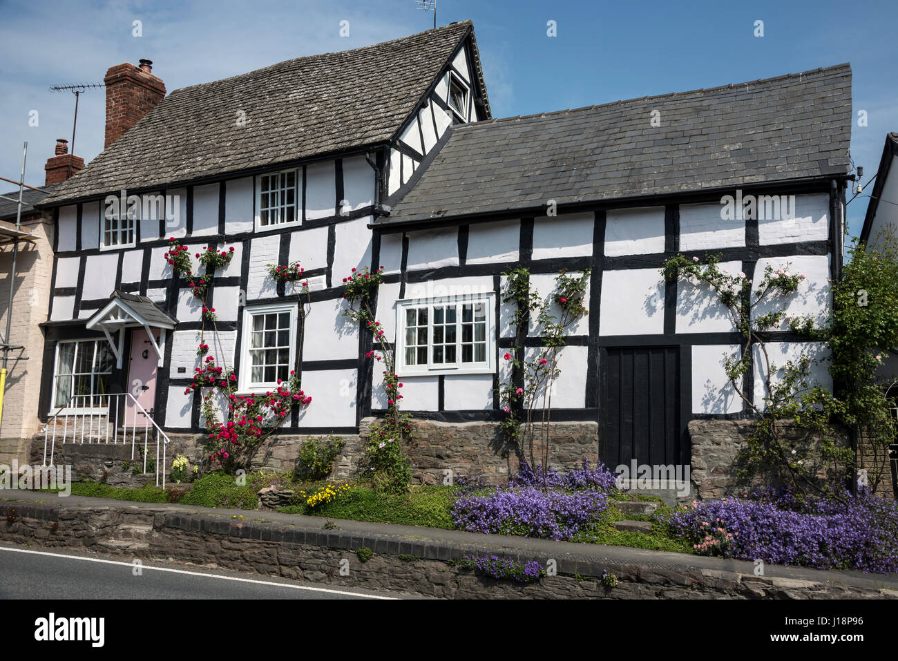 Pembridge village on the 'Black & White Village Trail' off the main ...