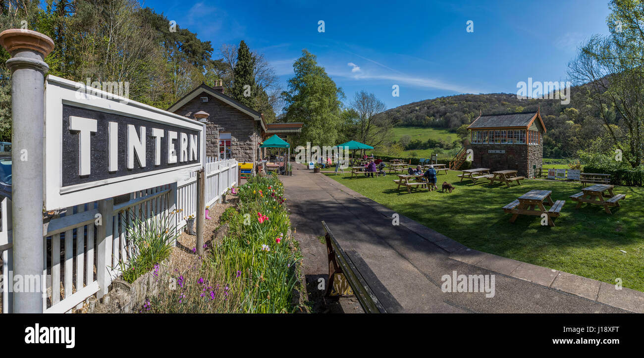 Tintern railway station hi-res stock photography and images - Alamy