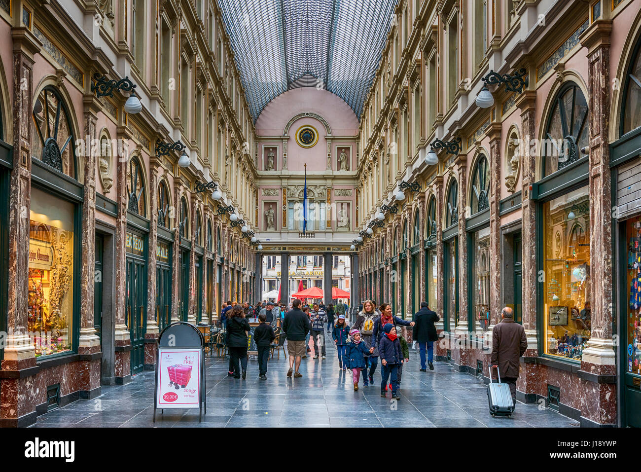 St hubert hi-res stock photography and images - Alamy