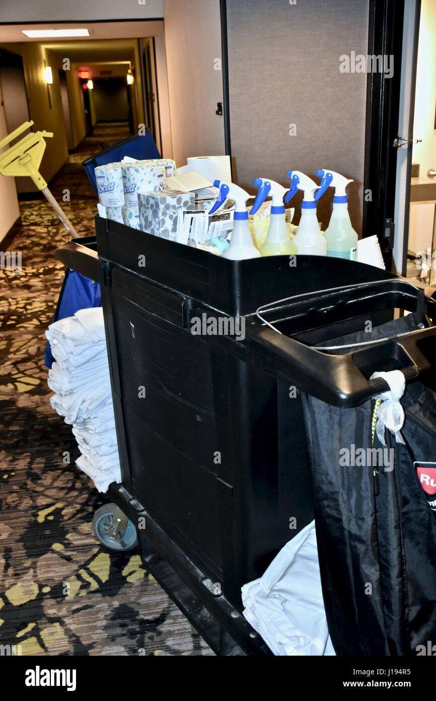 Maid cart hotel hi-res stock photography and images - Alamy