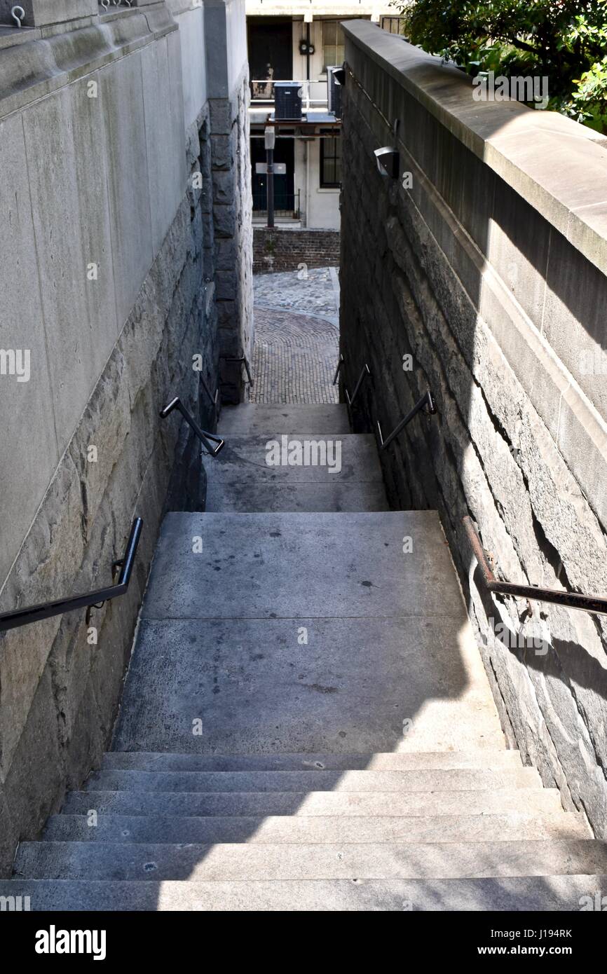 Small back alley in hi-res stock photography and images - Alamy