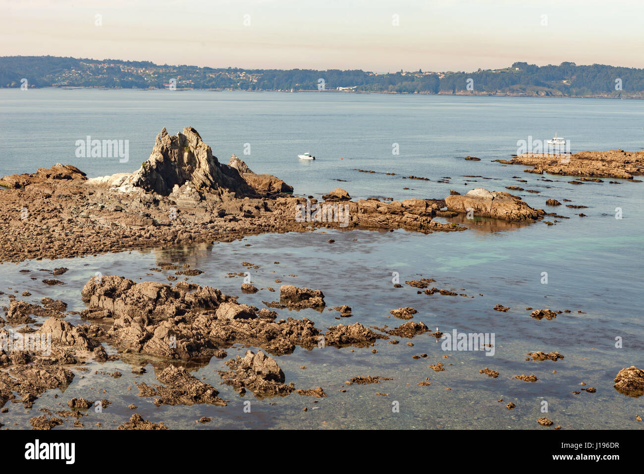 Low tide on a northwestern beach in Spain Stock Photo - Alamy