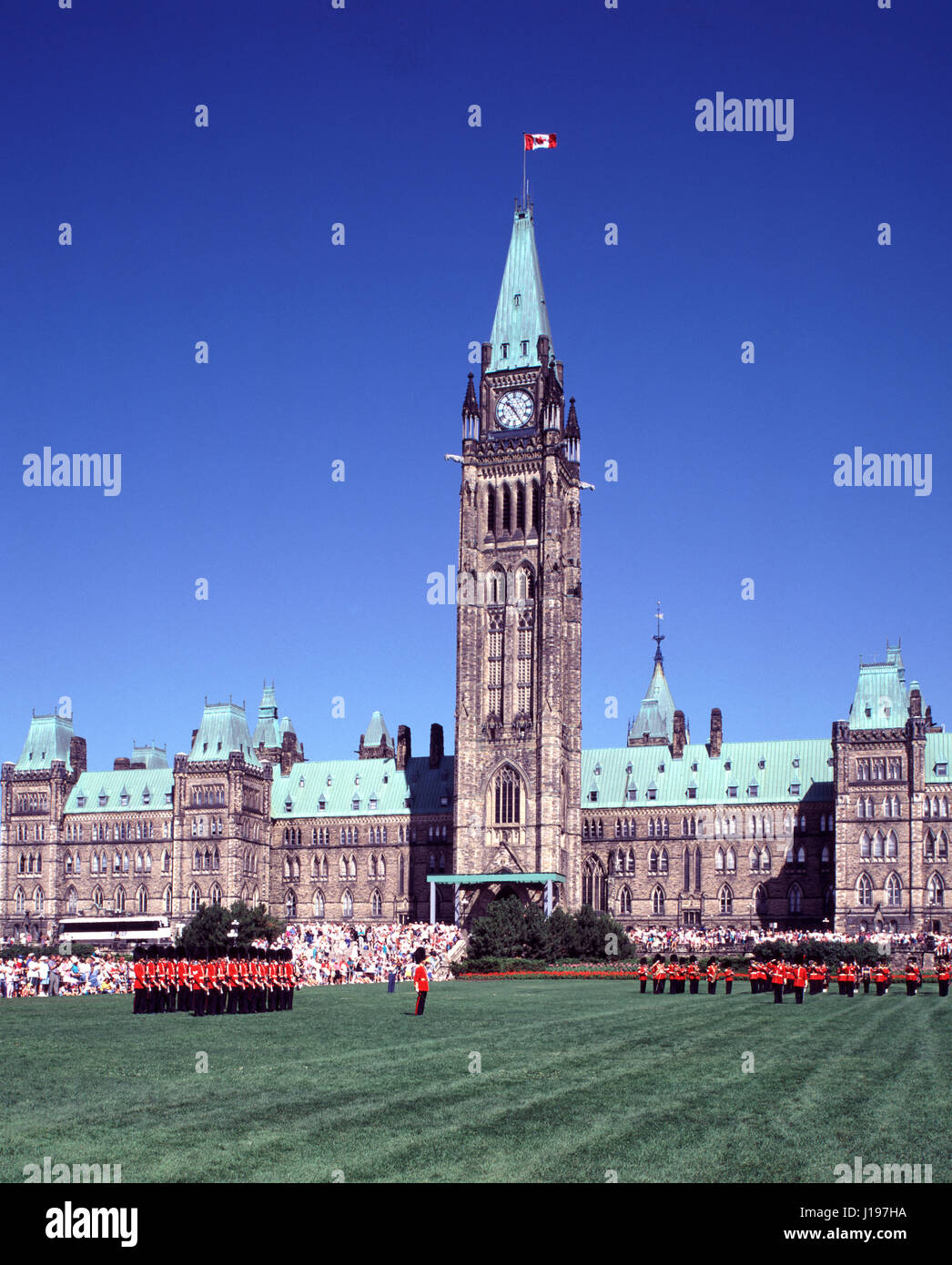 Ottawa parliament guard hi-res stock photography and images - Alamy