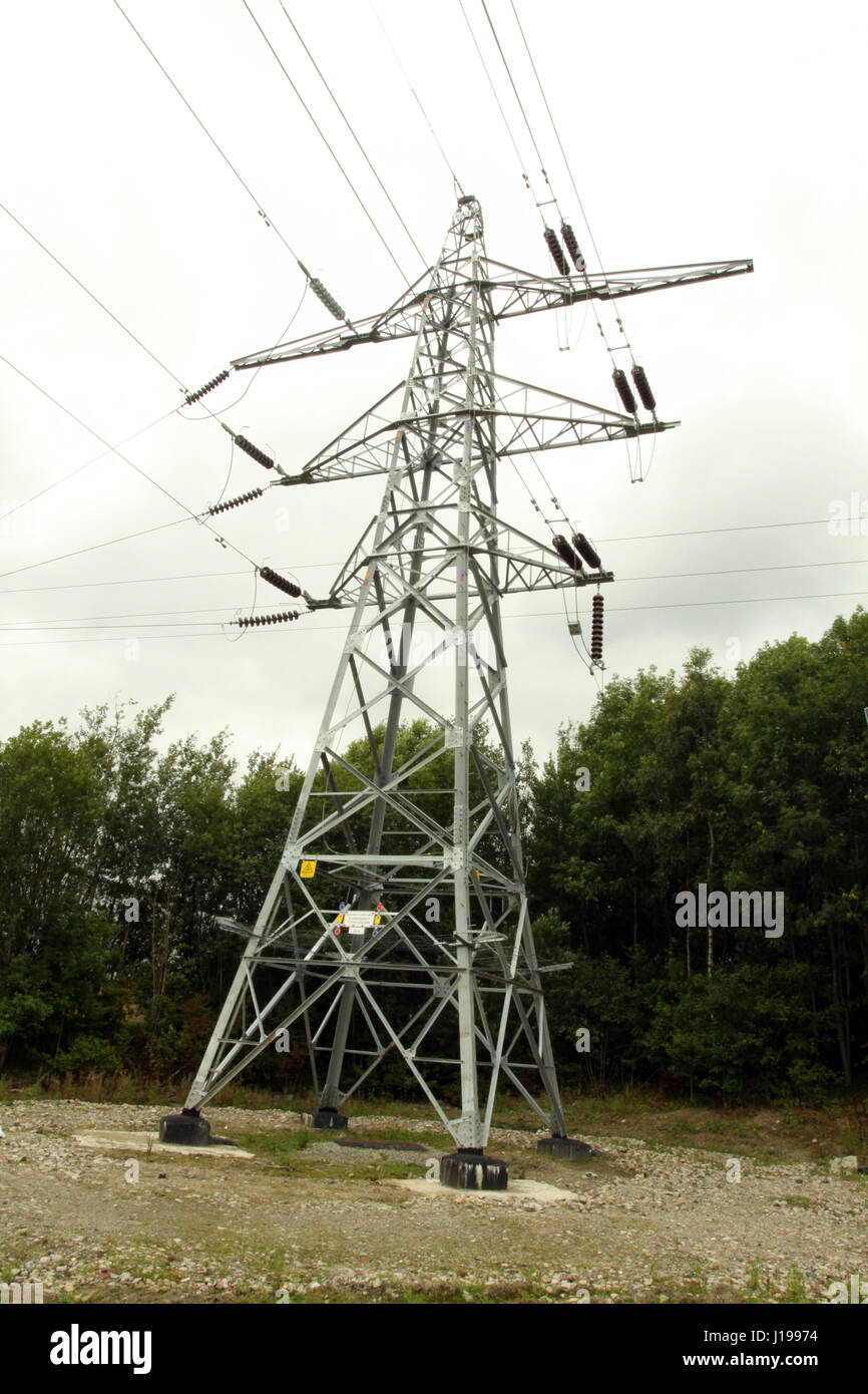 Electricity pylon maintenance hi-res stock photography and images - Alamy