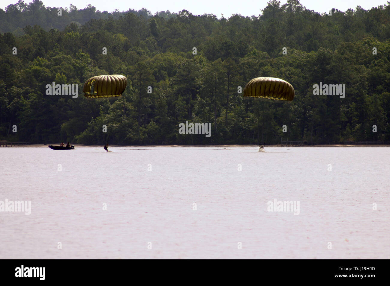 Parachute Water Landing High Resolution Stock Photography and Images ...