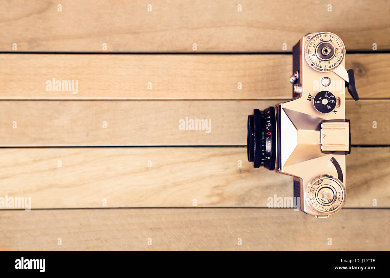 Retro camera top view Stock Photo - Alamy