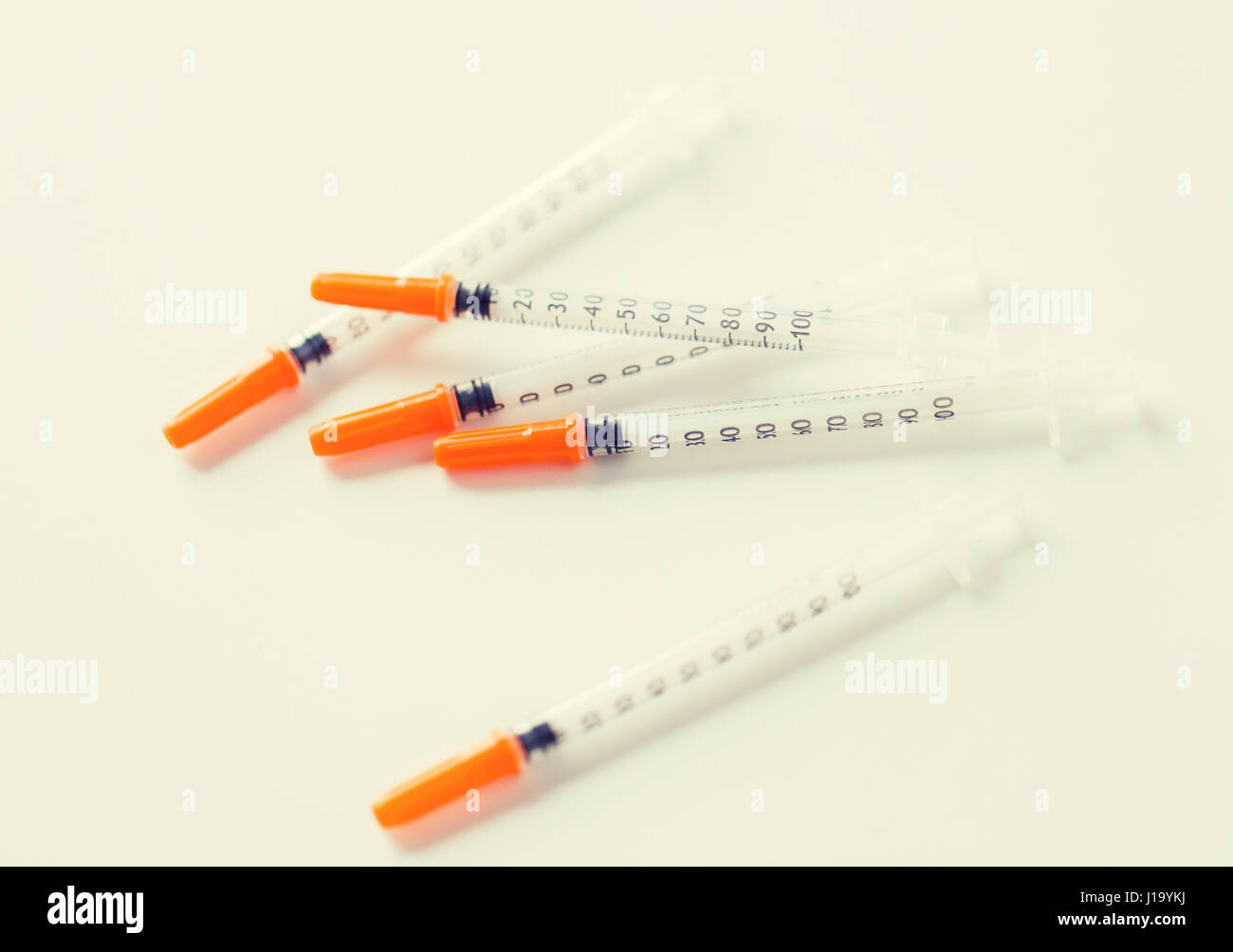 Insulin syringes hi-res stock photography and images - Alamy