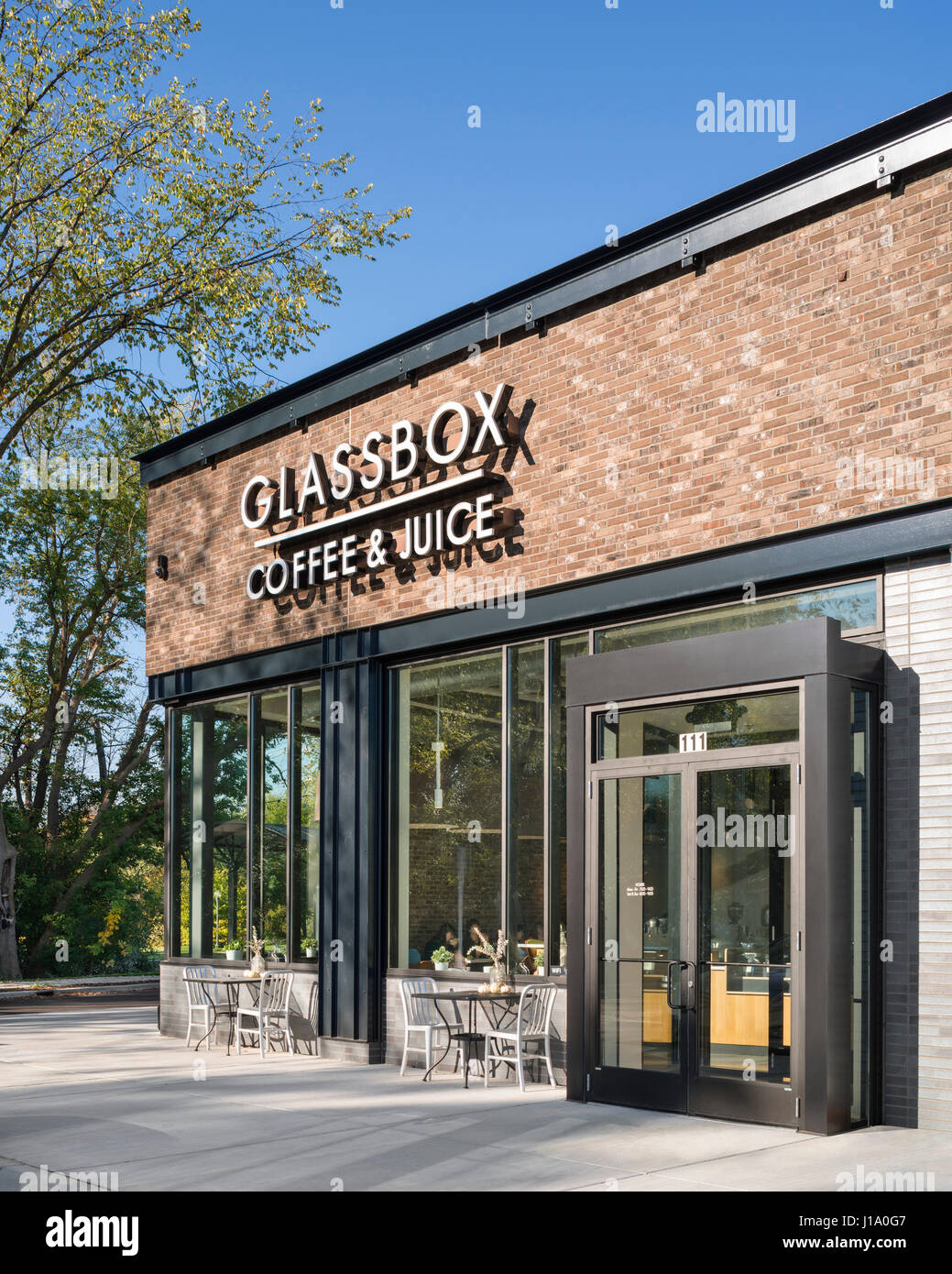 Arbor seating hi-res stock photography and images - Alamy