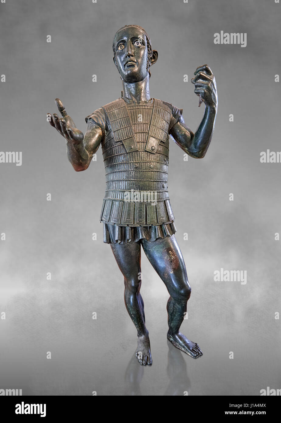 Etruscan statue hi-res stock photography and images - Alamy