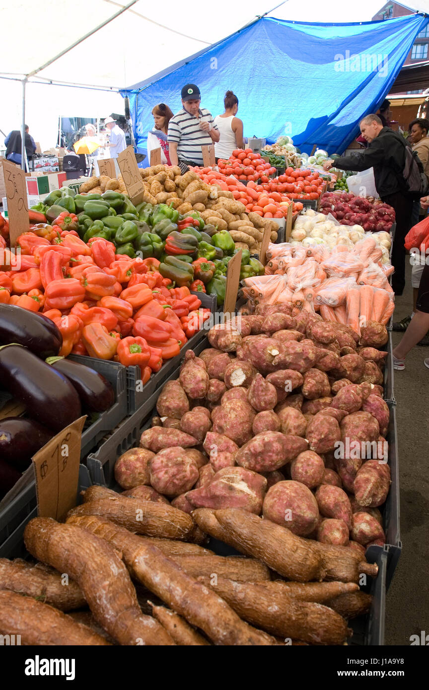 Haymarket Square - Boston, Massachusetts (USA(- The outdoor farmer's ...