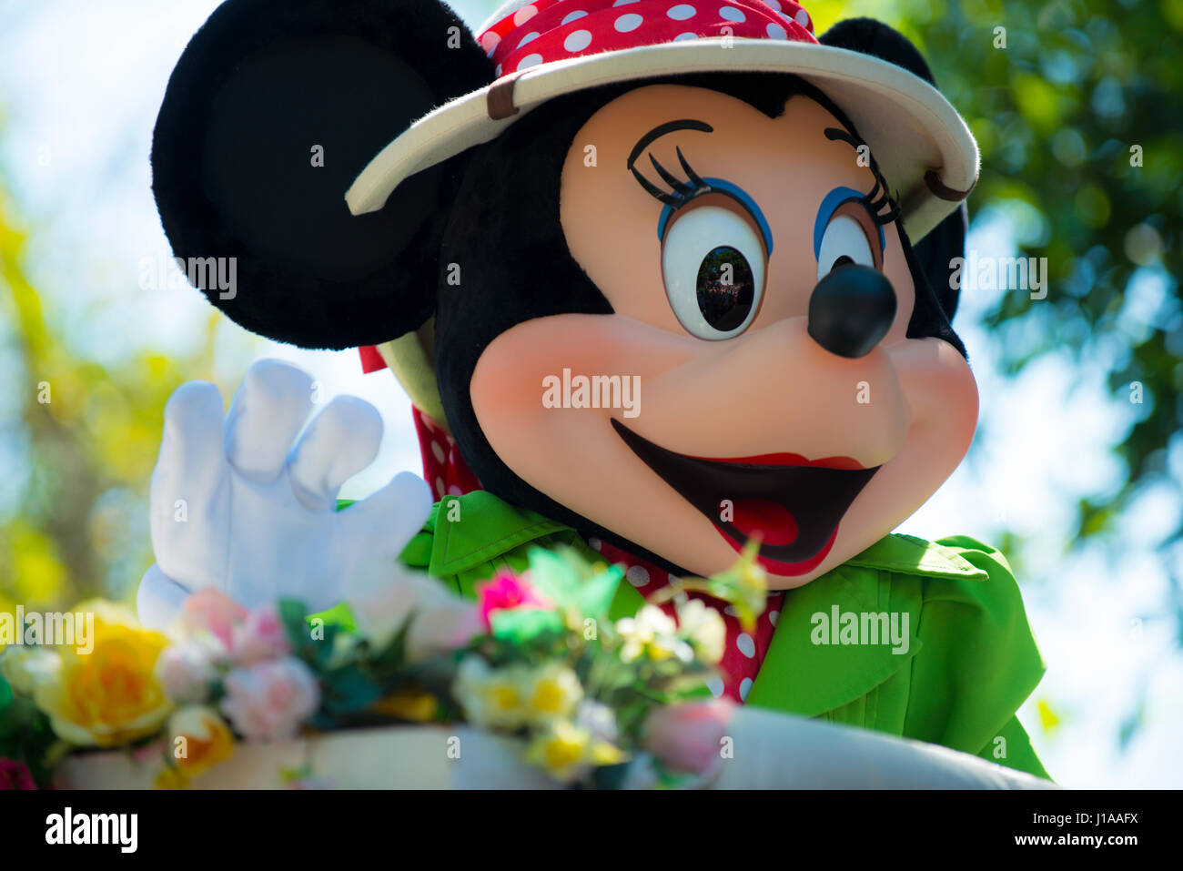 Disney world characters hi-res stock photography and images - Alamy