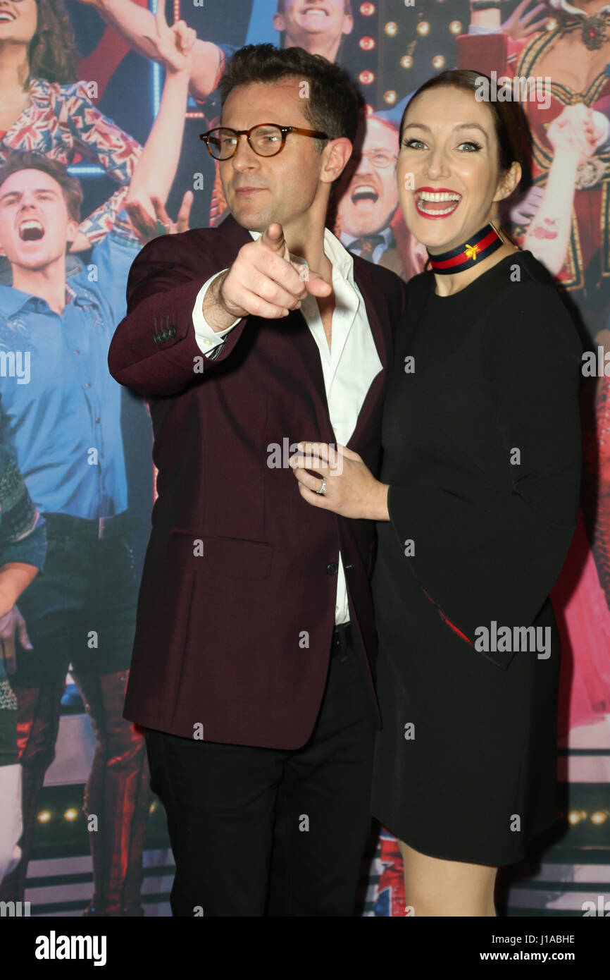 David campbell and lisa hewitt hi-res stock photography and images - Alamy