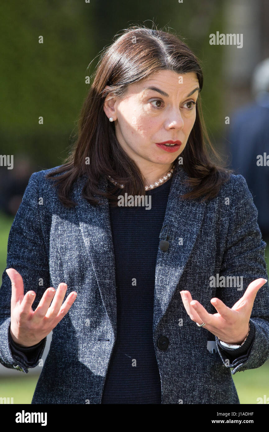 Sarah olney hi-res stock photography and images - Alamy