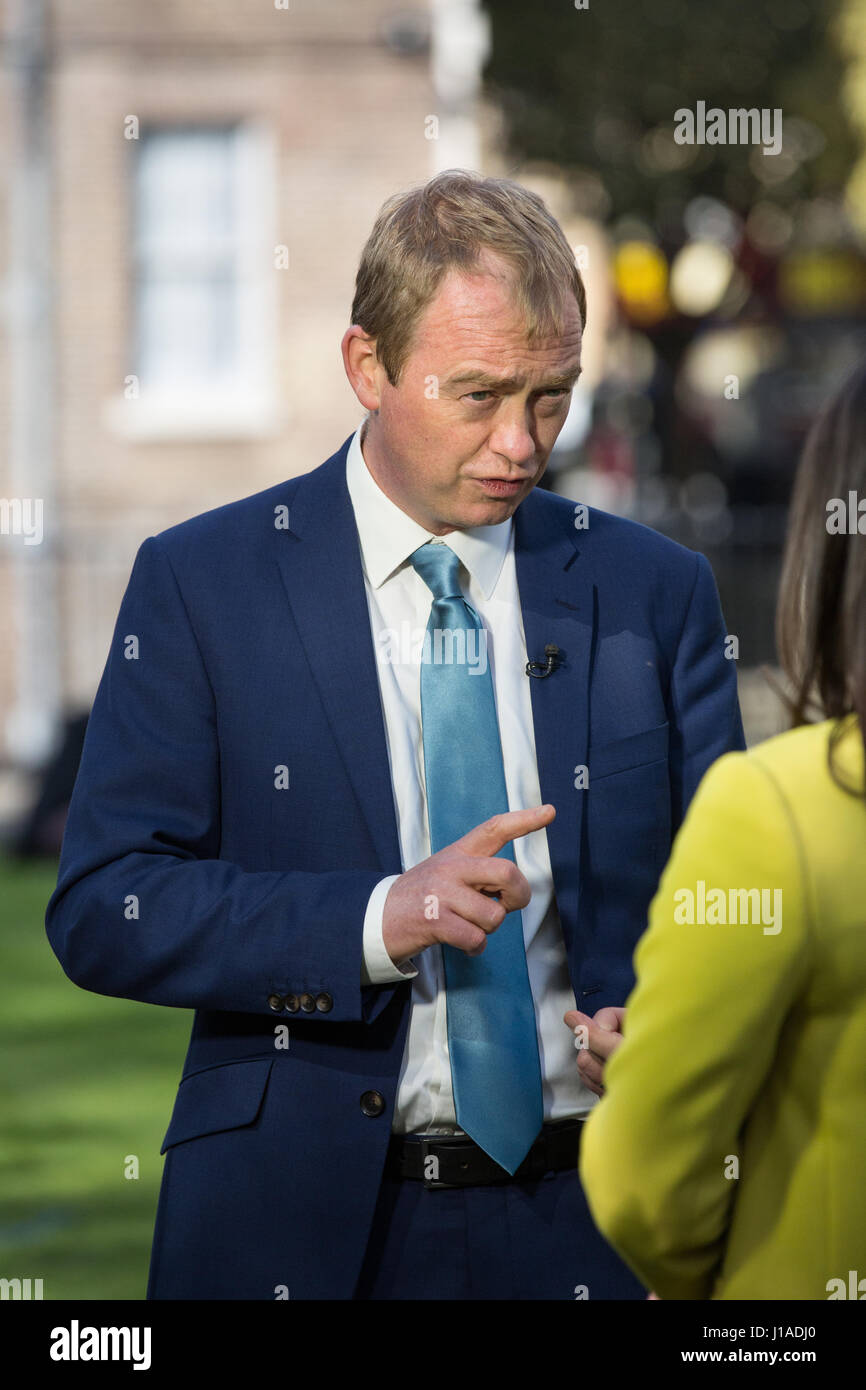 Liberal democrat leader tim in the house of commons hi-res stock ...