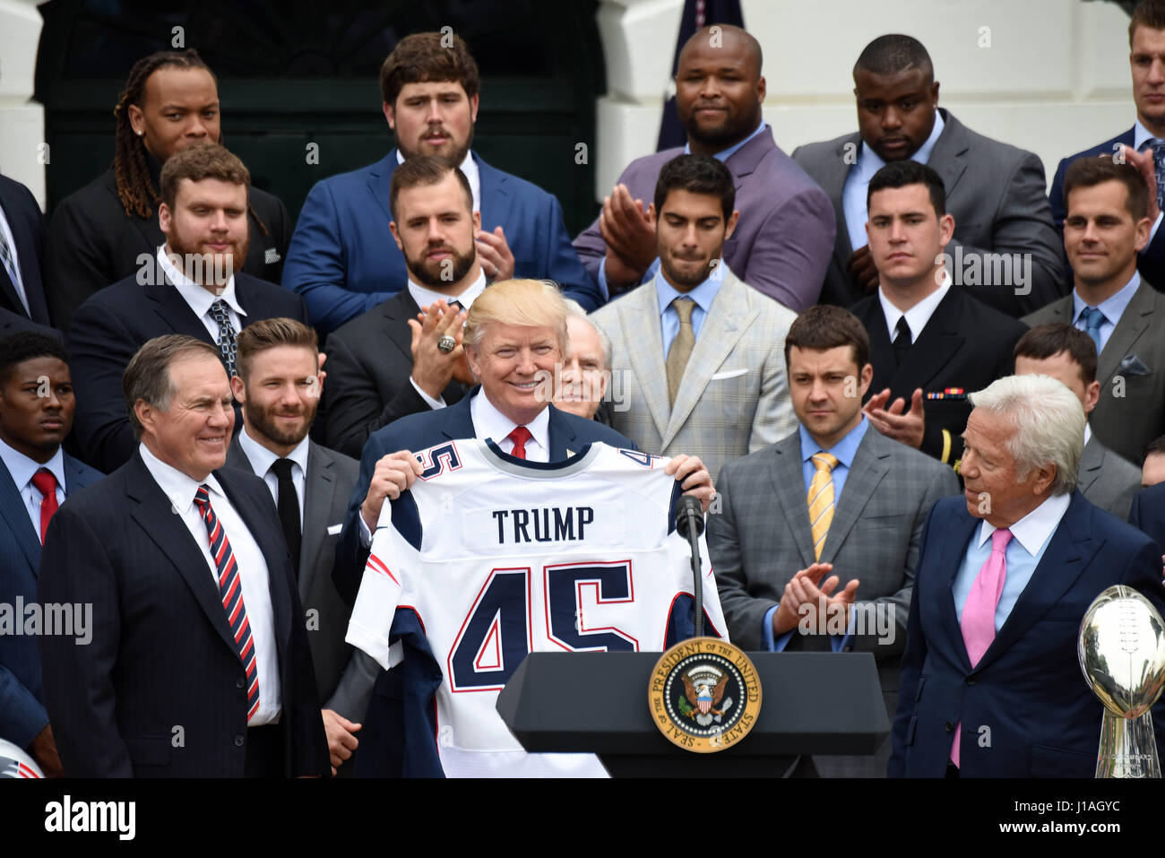 Donald trump welcoming ceremony hi-res stock photography and images - Alamy