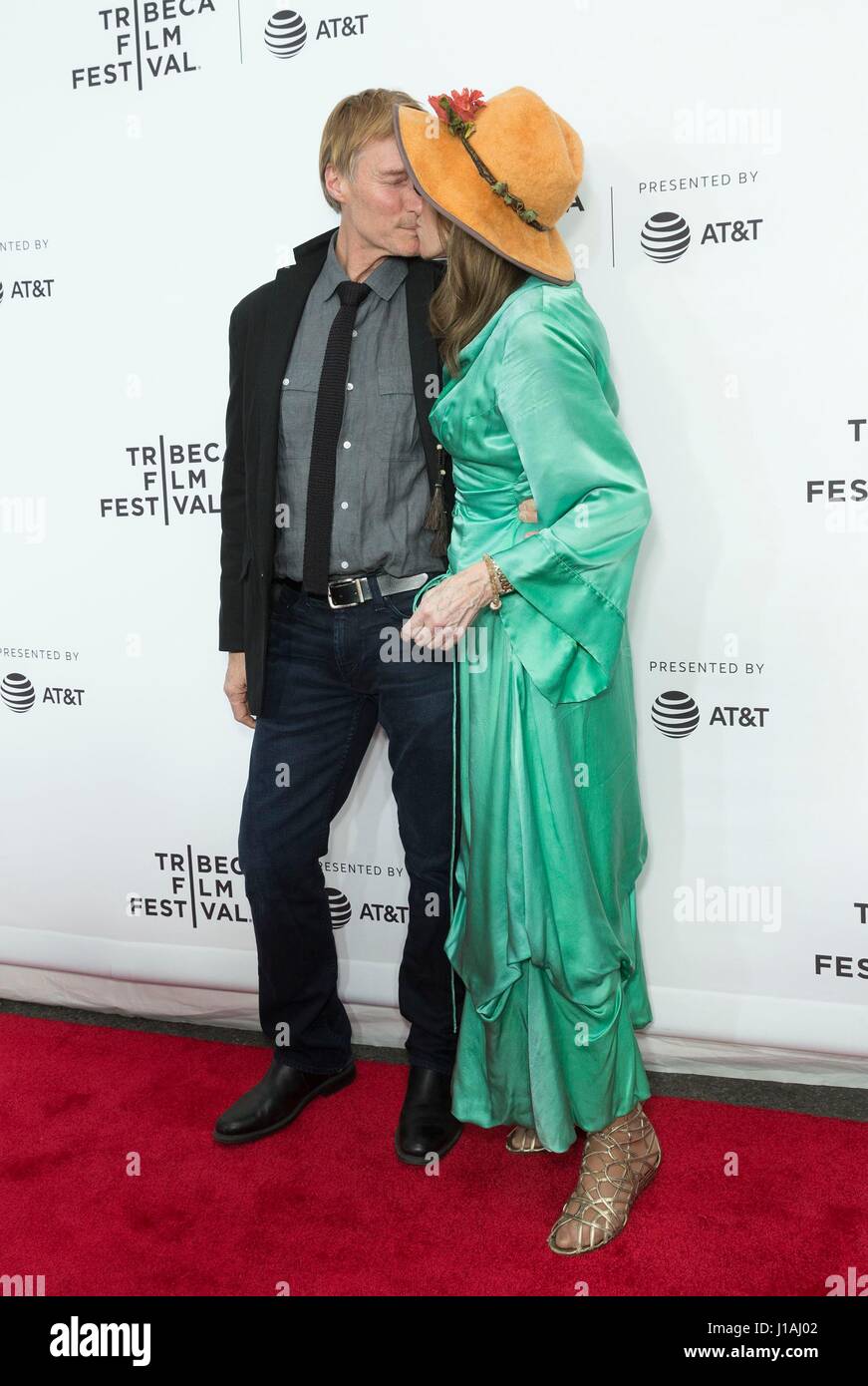 New York, NY, USA. 19th Apr, 2017. guest, Carly Simon at arrivals for ...