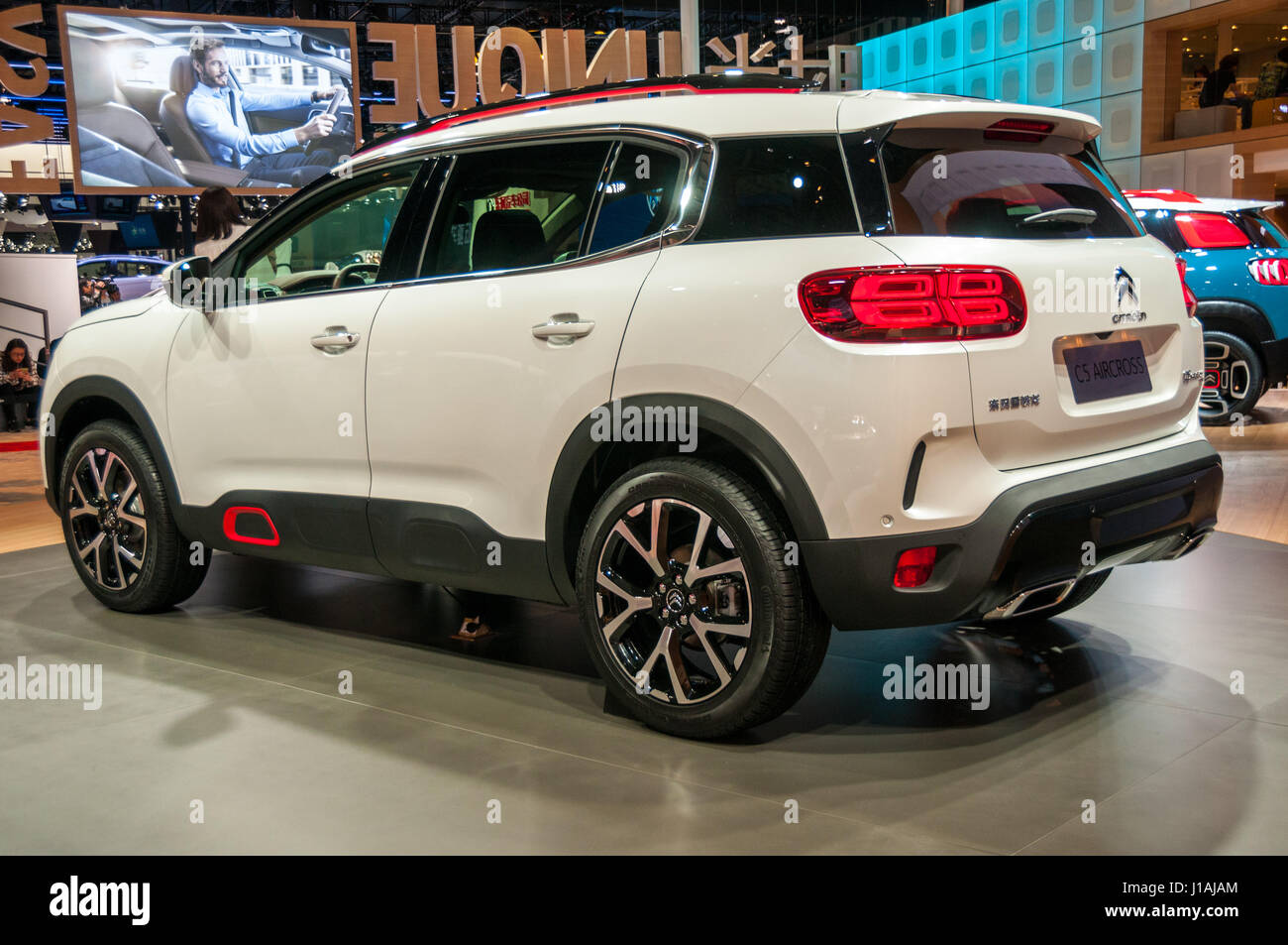 Shanghai, China. 19th Apr, 2017. Citroen C5 Aircross from Dongfeng ...