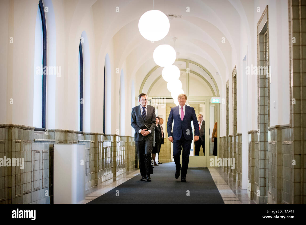 The Hague, The Netherlands. 19th Apr, 2017. King Willem-Alexander of The Netherlands opens the ...