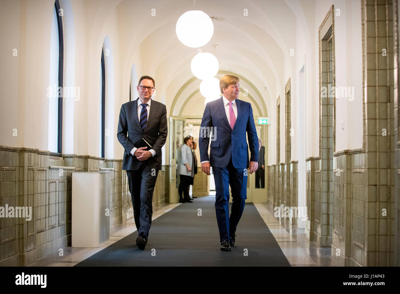 The Hague, The Netherlands. 19th Apr, 2017. King Willem-Alexander of The Netherlands opens the ...