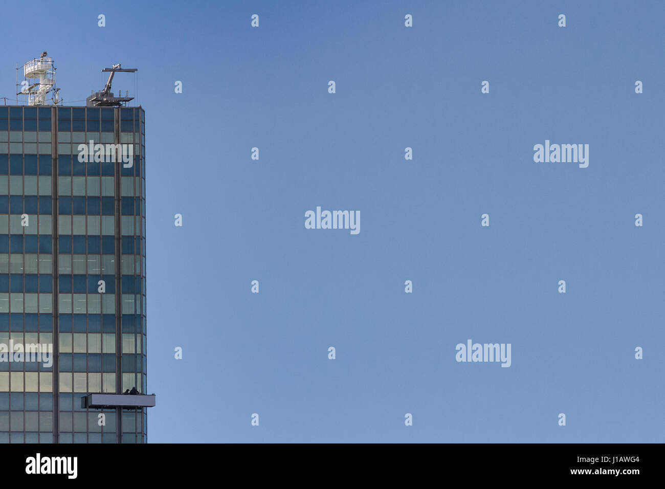 Windows cleaners on an office building in Tokyo, Japan Stock Photo - Alamy