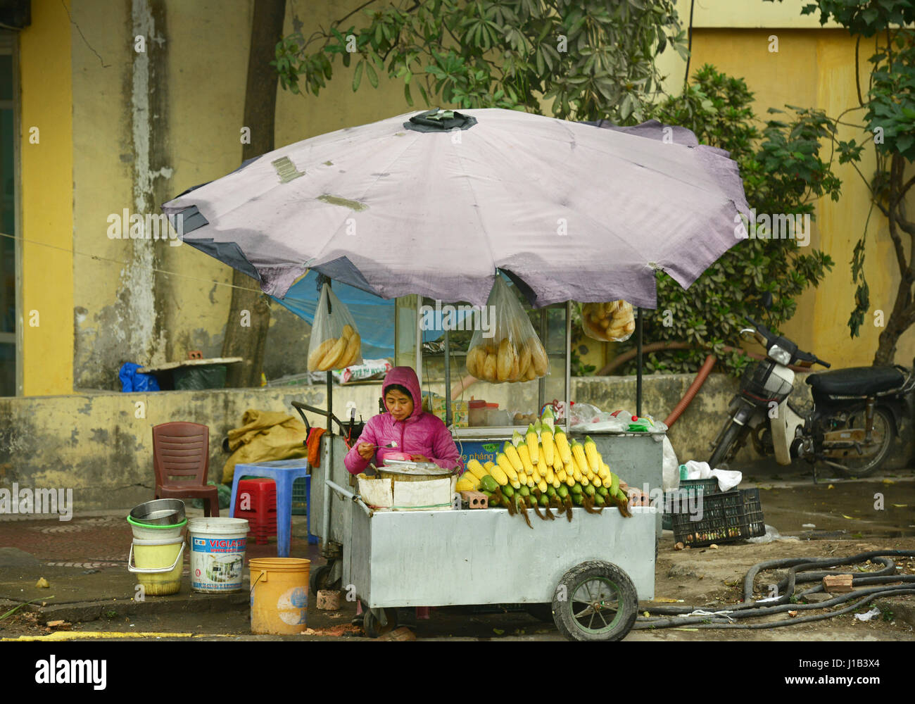 Fruit hawkers hi-res stock photography and images - Alamy