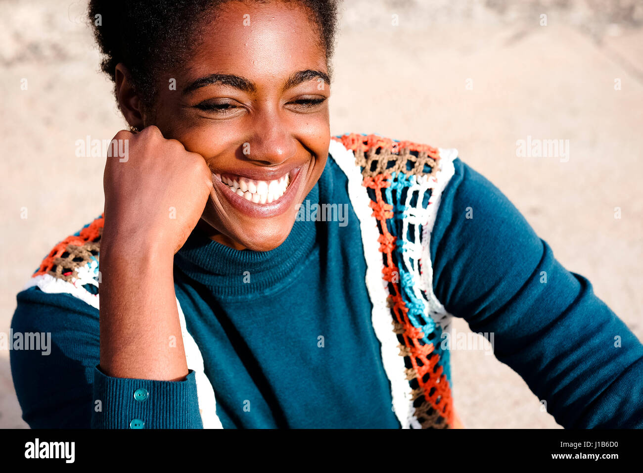 Smiling African American woman Stock Photo - Alamy Smiling African American woman Stock Photo - Alamy