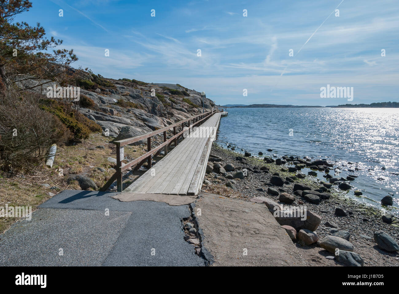 Pathway to the ocean hi-res stock photography and images - Alamy