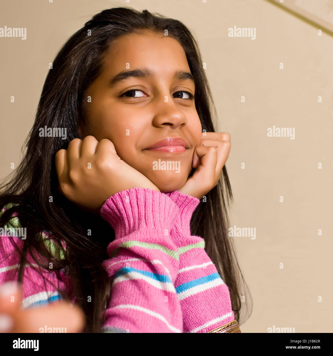 Close up of smiling Hispanic girl Stock Photo - Alamy