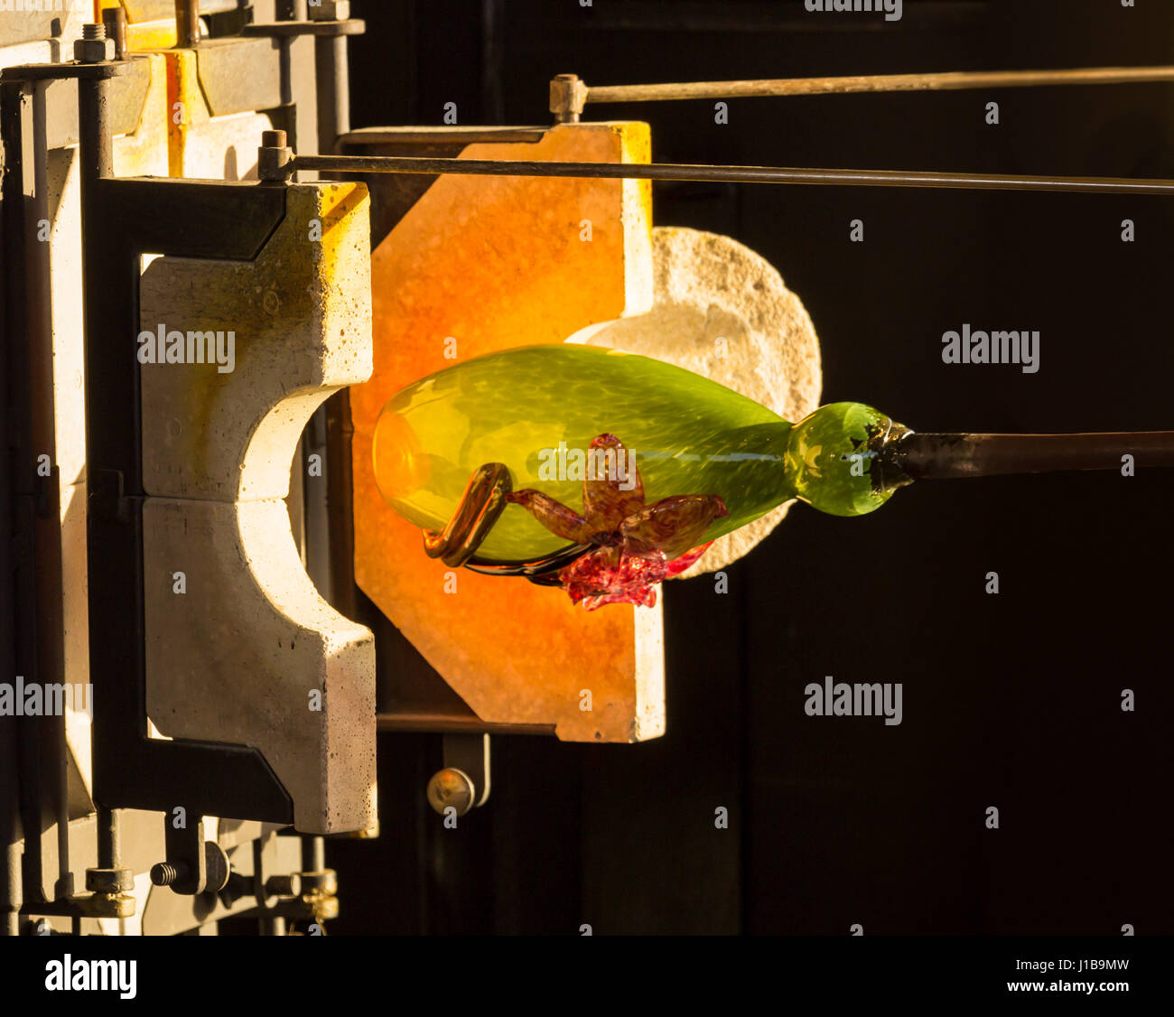 Glass making process hi-res stock photography and images - Alamy