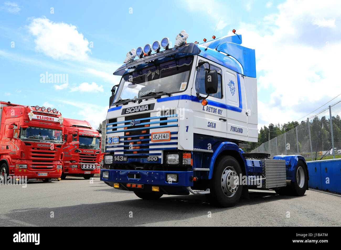 HAMEENLINNA, FINLAND - JULY 16, 2016: Scania 143M 500 truck of L. Retva ...