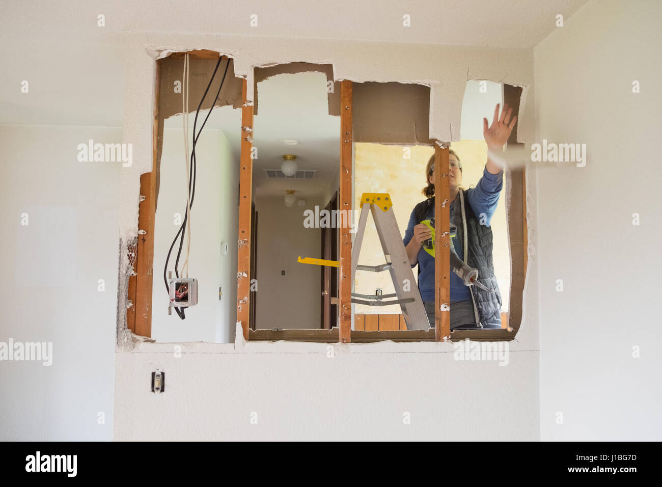 Sheetrock saw hi-res stock photography and images - Alamy