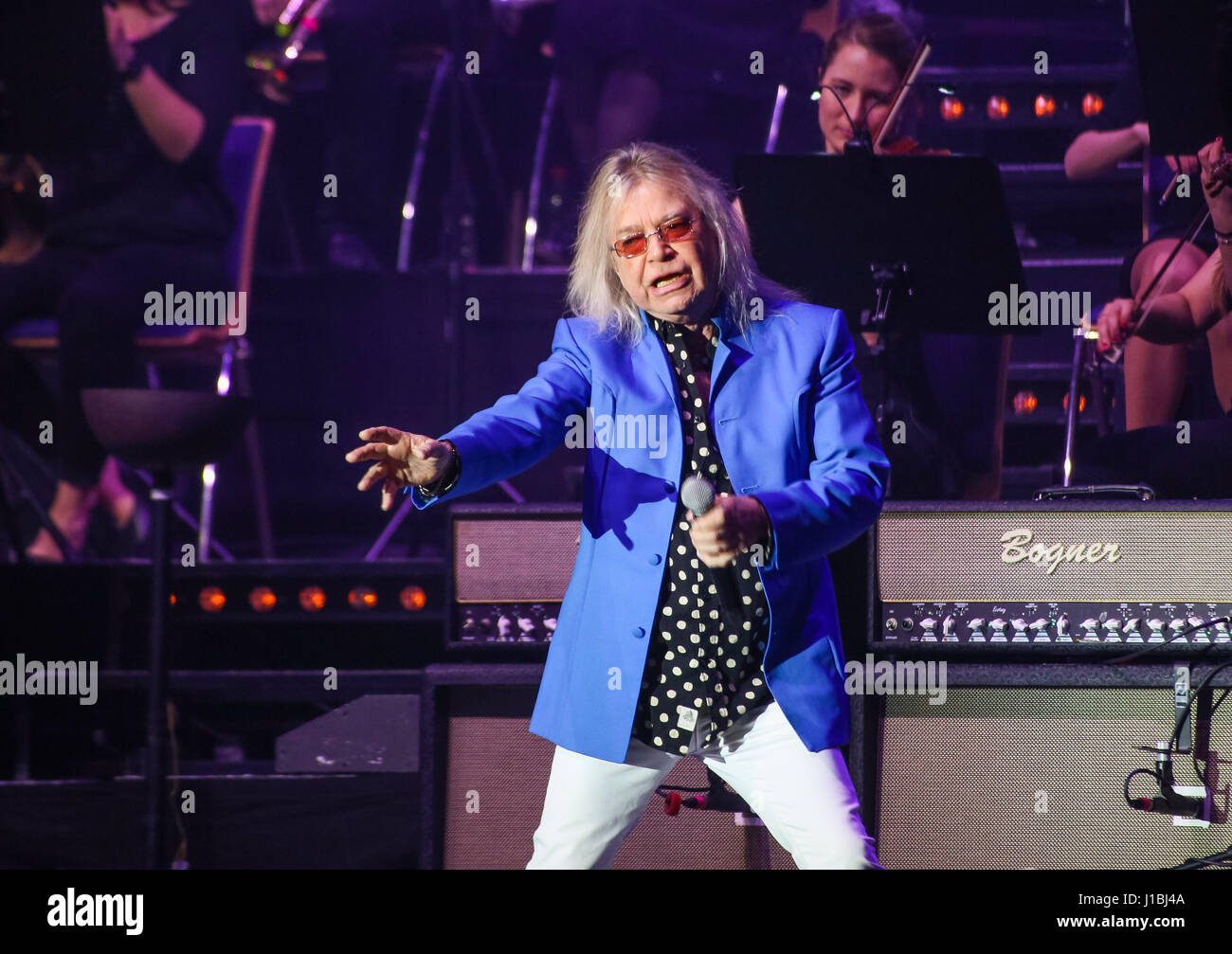 Bob catley of magnum hi-res stock photography and images - Alamy