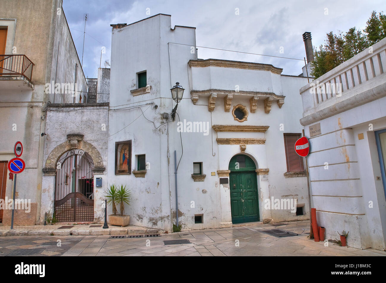 Alleyway. Presicce. Puglia. Italy Stock Photo - Alamy