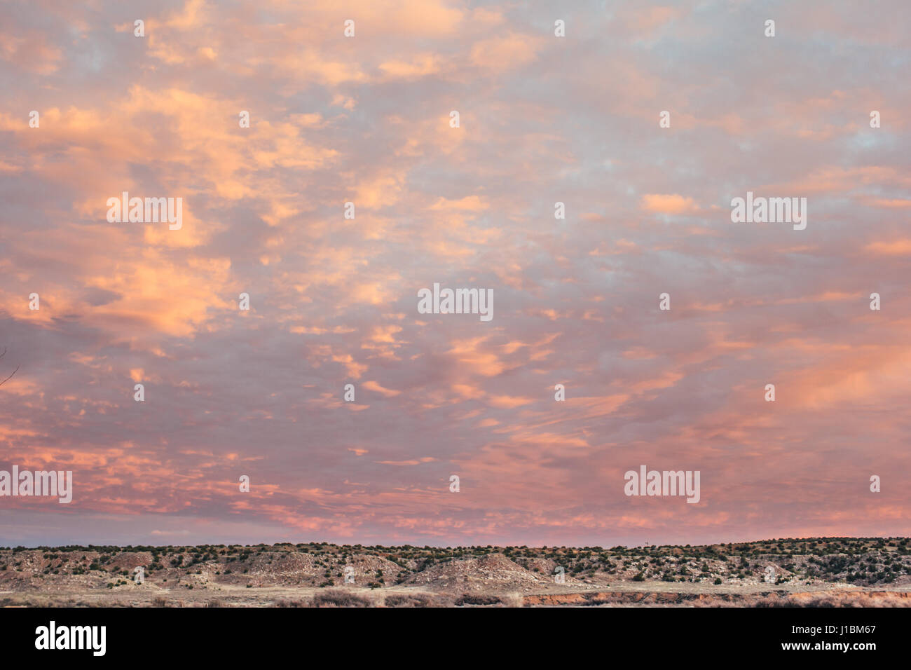 Setting Sun in the Desert Stock Photo - Alamy