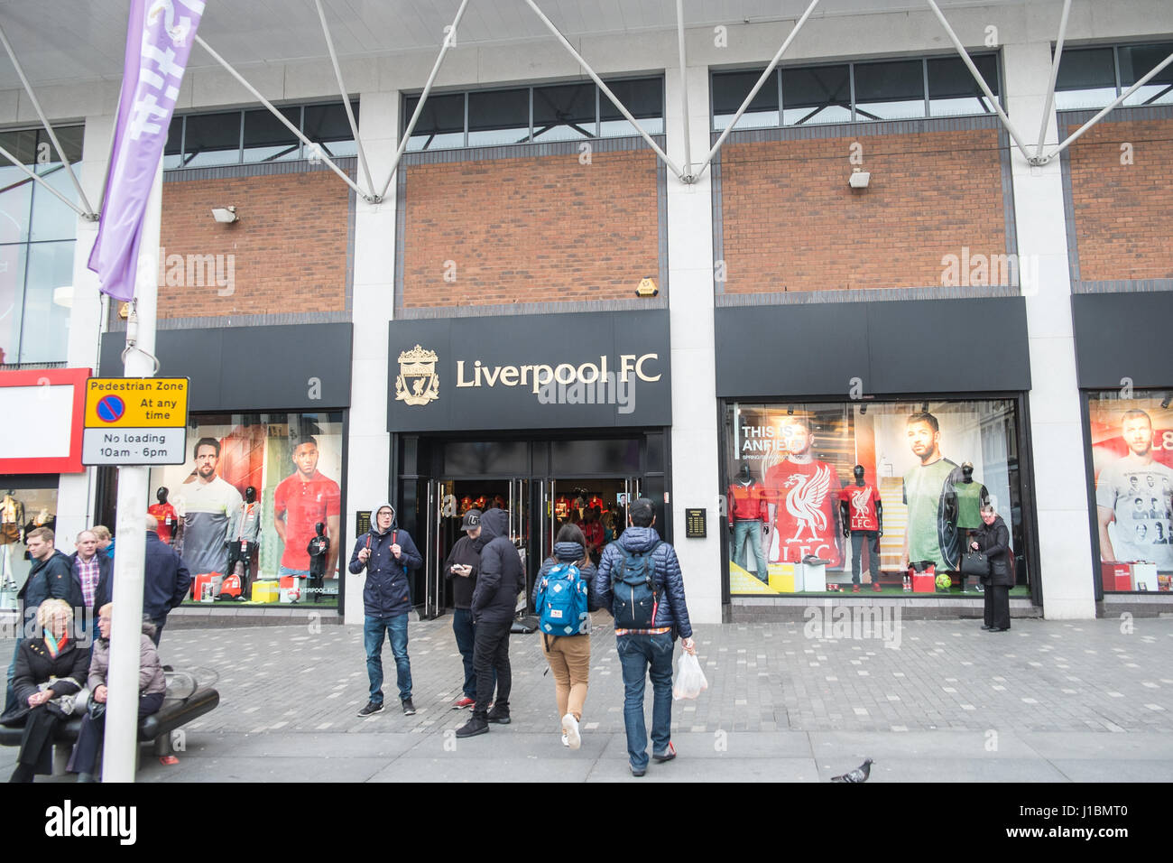 Anfield stadium pitch hi-res stock photography and images - Alamy