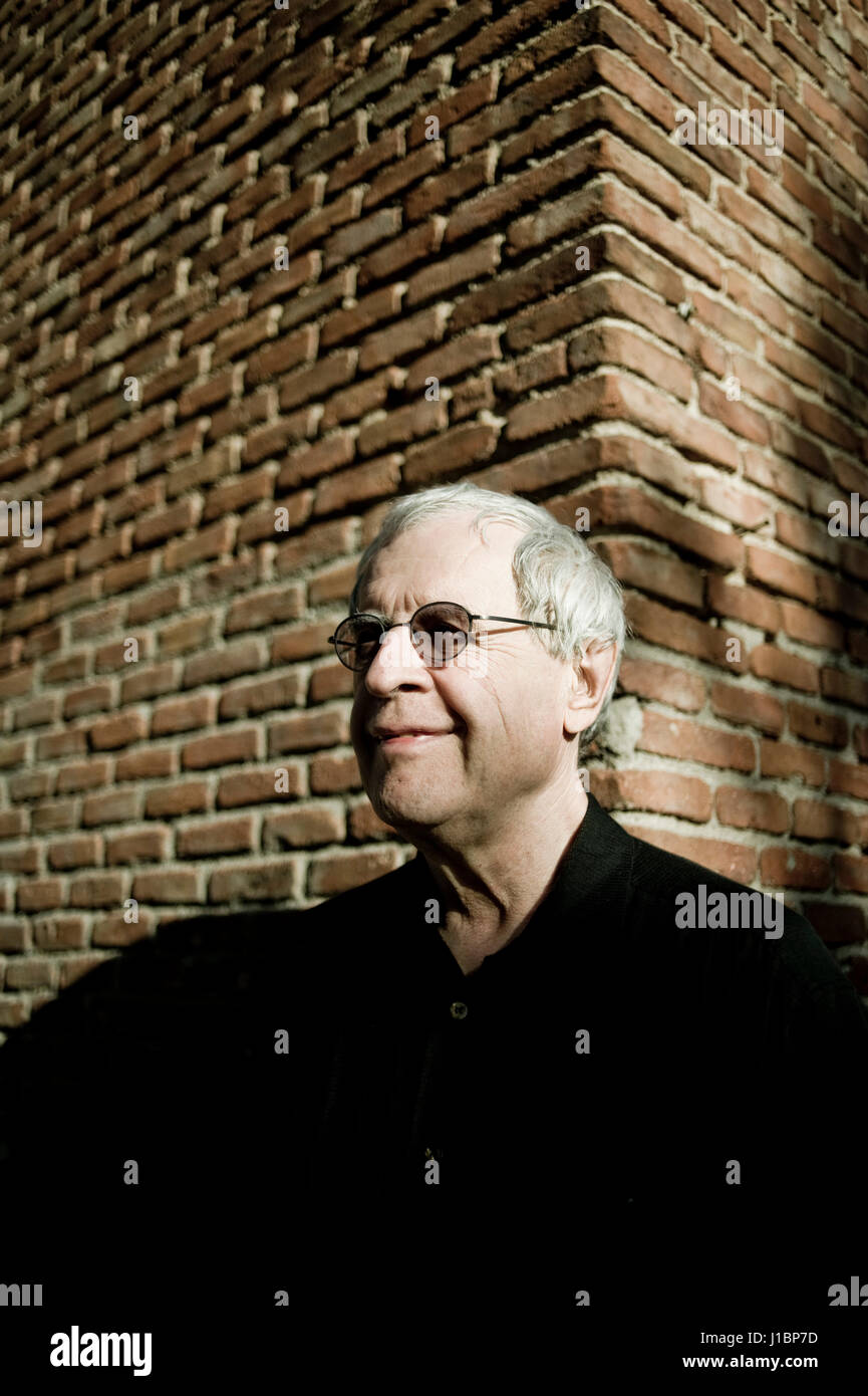 Charles Simic High Resolution Stock Photography and Images - Alamy