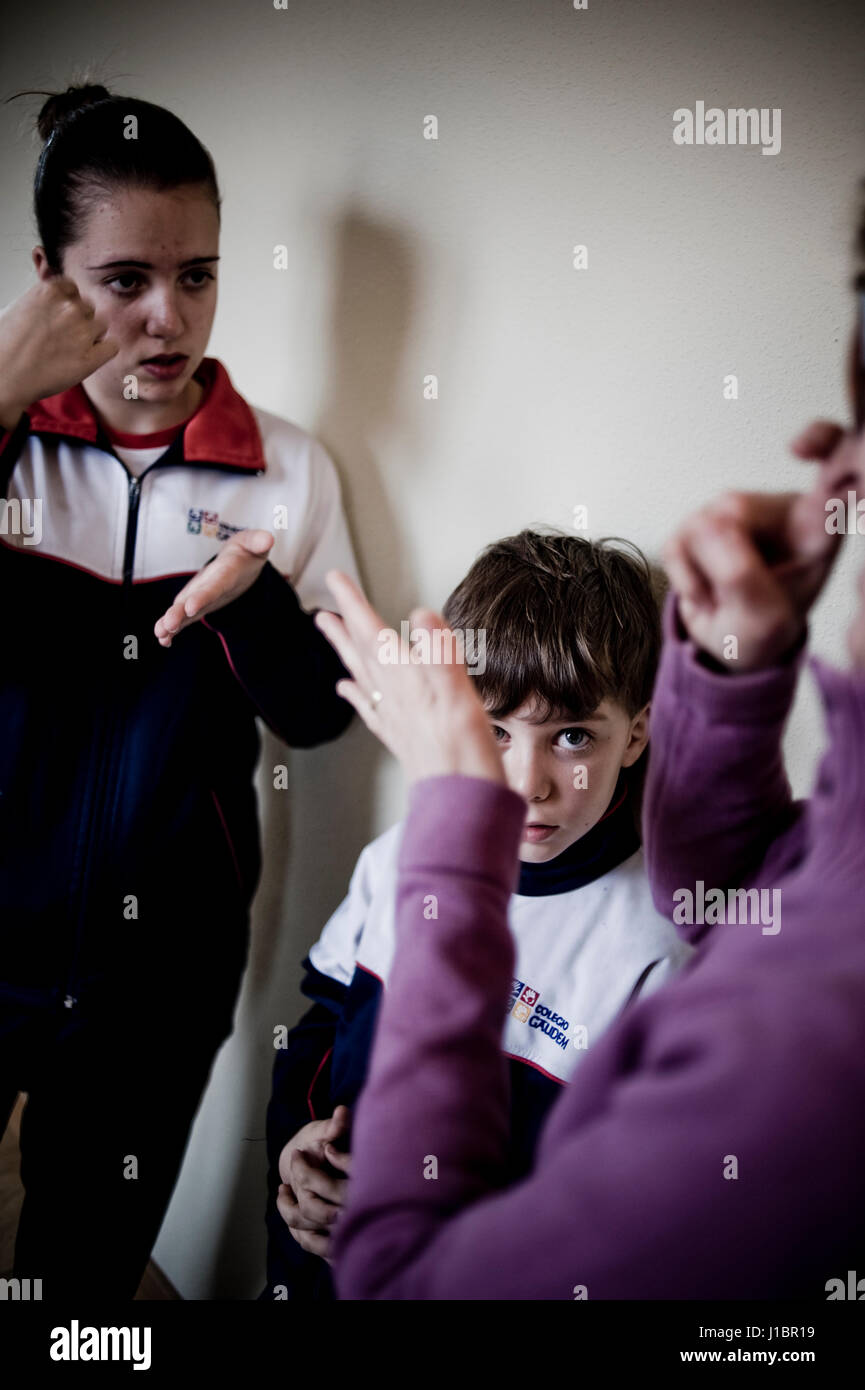 Deaf blind sign language hi-res stock photography and images - Alamy