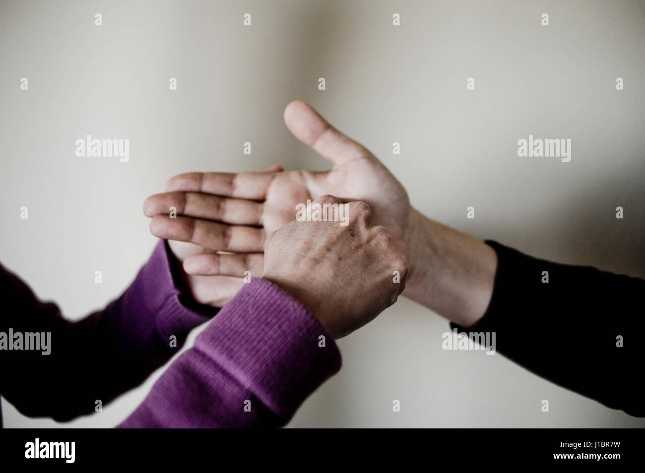 Deafblind signs language Stock Photo - Alamy